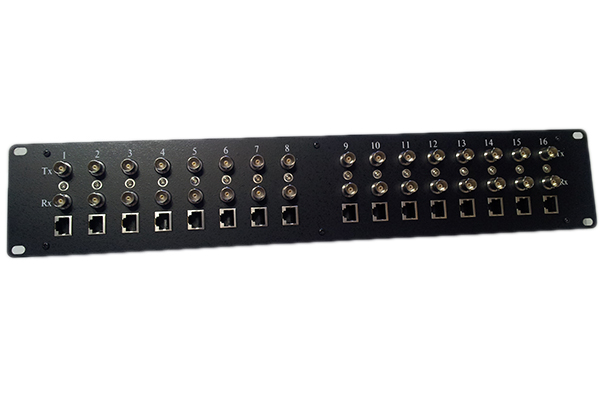 Panel rack 16 BNC duales (TX/RX) a RJ-45 para PRI